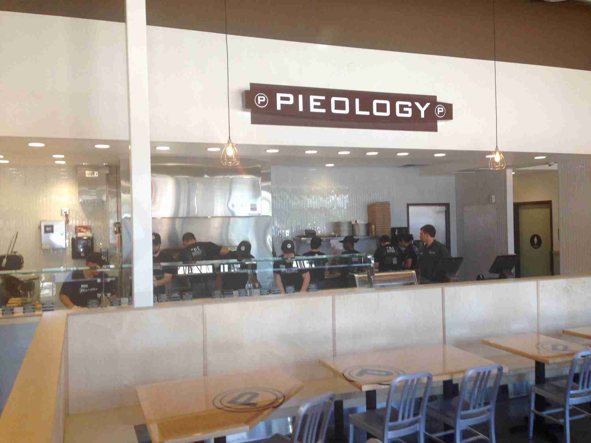 The Summit Birmingham | Pieology Pizzeria