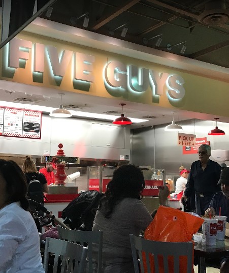 Desert Hills Premium Outlets | Five Guys
