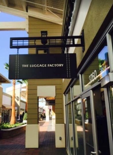 San Francisco Premium Outlets® | The Luggage Factory